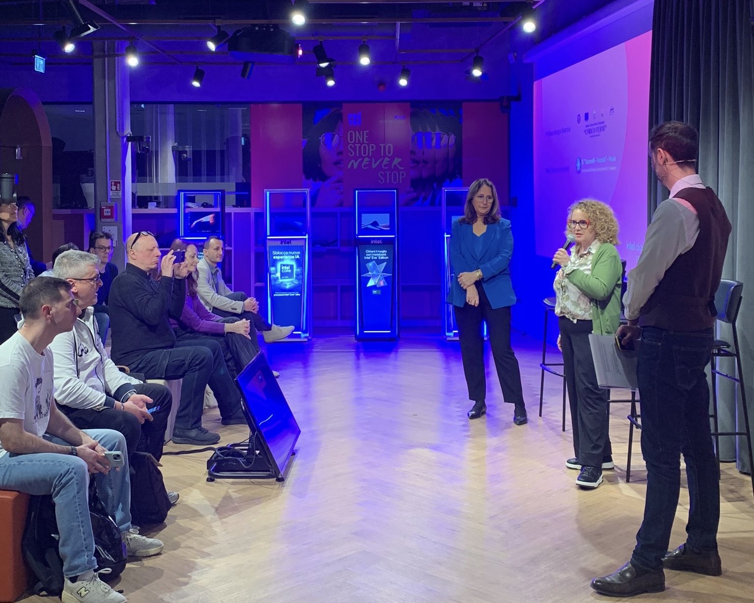 Intel e JA Italia portano un programma sull’Intelligenza Artificiale in ...